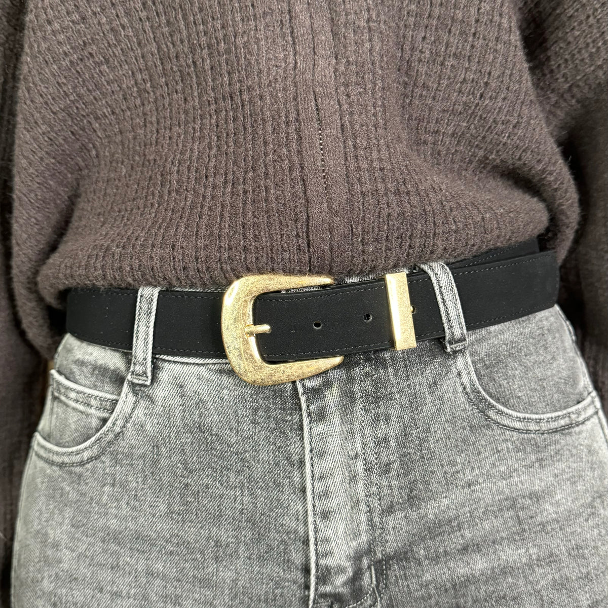 Sharon Black Chunky Belt With Gold Buckle – Get That Trend